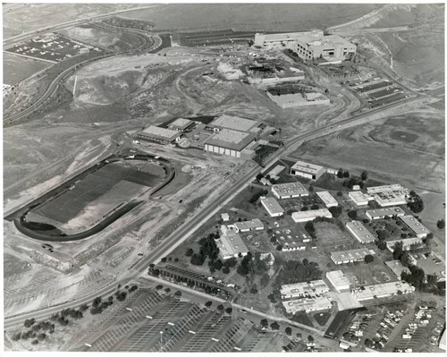 Aerial view of Saddleback College, with construction of the fine arts ...