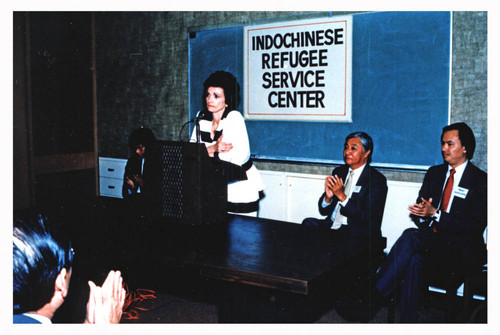 Mrs. Dukakis visits — Calisphere