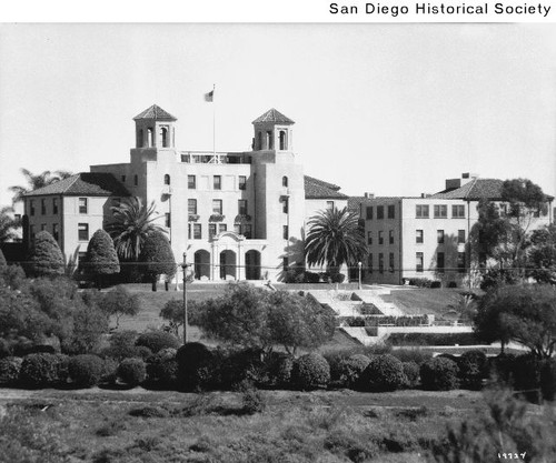 View of the Naval Hospital in Balboa Park — Calisphere