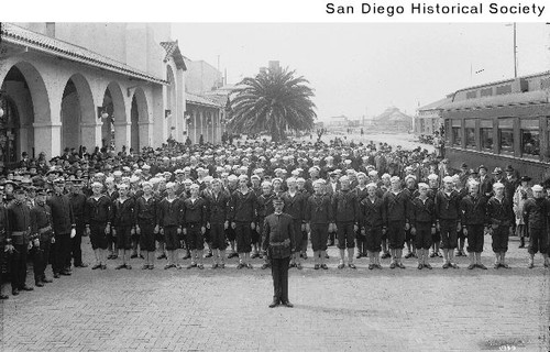 California Naval Militia in formation at the Santa Fe Depot — Calisphere