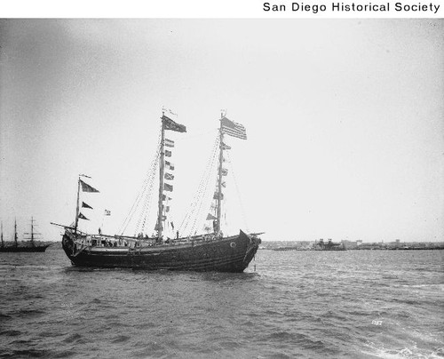 The Chinese pirate ship Ning-Po in San Diego Harbor — Calisphere
