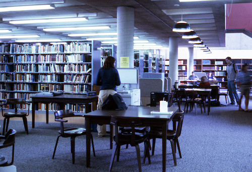 Students in the Meyer Library, 1997 — Calisphere
