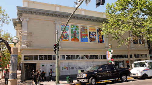 Ventanas murals, at the Fruitvale Masonic Temple, created by students ...
