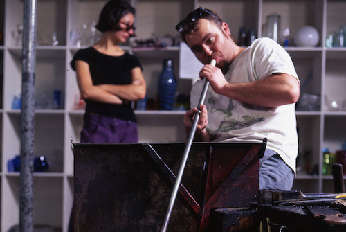 Blowing glass in the Barclay Simpson Sculpture Studio, 1995 — Calisphere