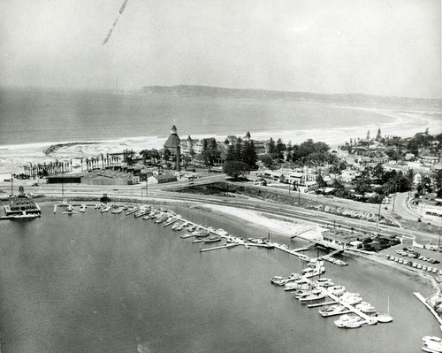 Aerial view of Glorietta Bay looking northwest over yacht club and the ...