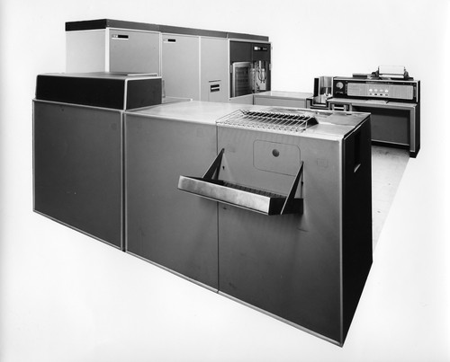 Image Showing an IBM RAMAC 305 Data Processing System — Calisphere