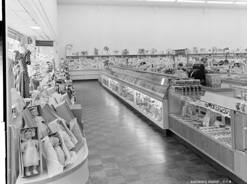 Sprouse-Reitz Store, Red Bluff — Calisphere