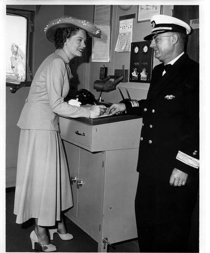 [unlabeled] Alexis Smith with Capt. Pierson — Calisphere