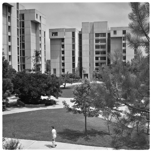 Muir College Residence Halls, Tenaya and Tioga Hall — Calisphere