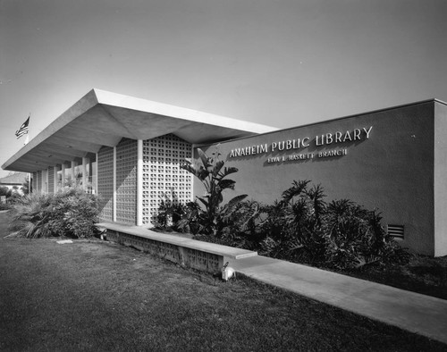 Anaheim Public Library, Elva L. Haskett Branch Library [graphic ...