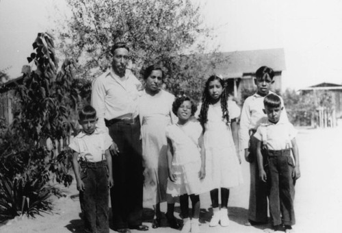 Pedro and Victoria Castro Family, Anaheim [graphic] — Calisphere