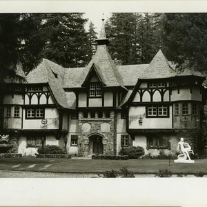 Hearst, William Randolph, Wyntoon — Calisphere