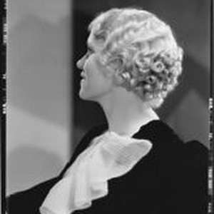 Peggy Hamilton modeling an Adrian gown and a Weaver Jackson hairstyle ...