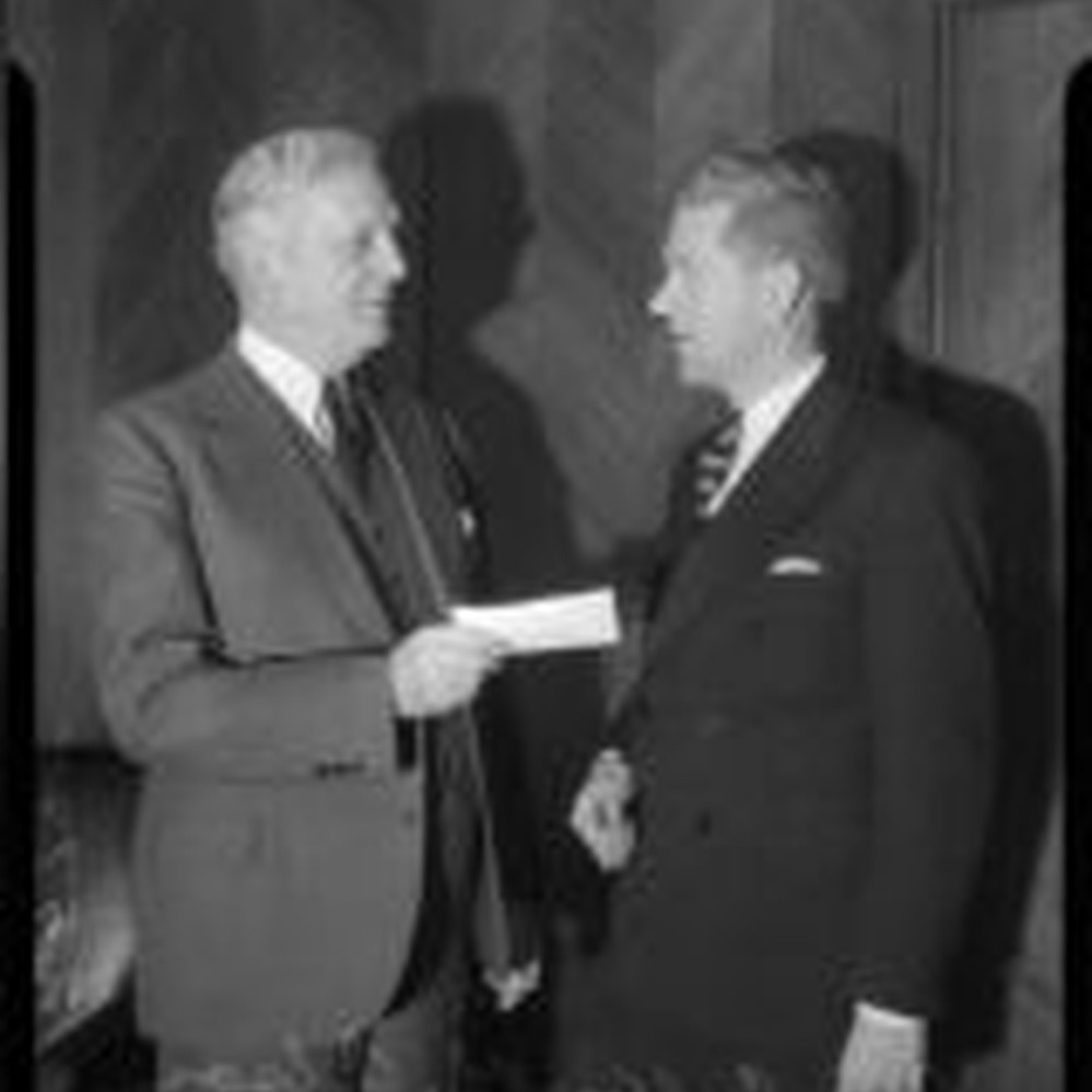 Robert Culbert Actor US Senator William Gibbs McAdoo Meets With Robert