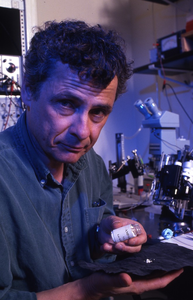 Dr. Gary Lynch in lab. — Calisphere