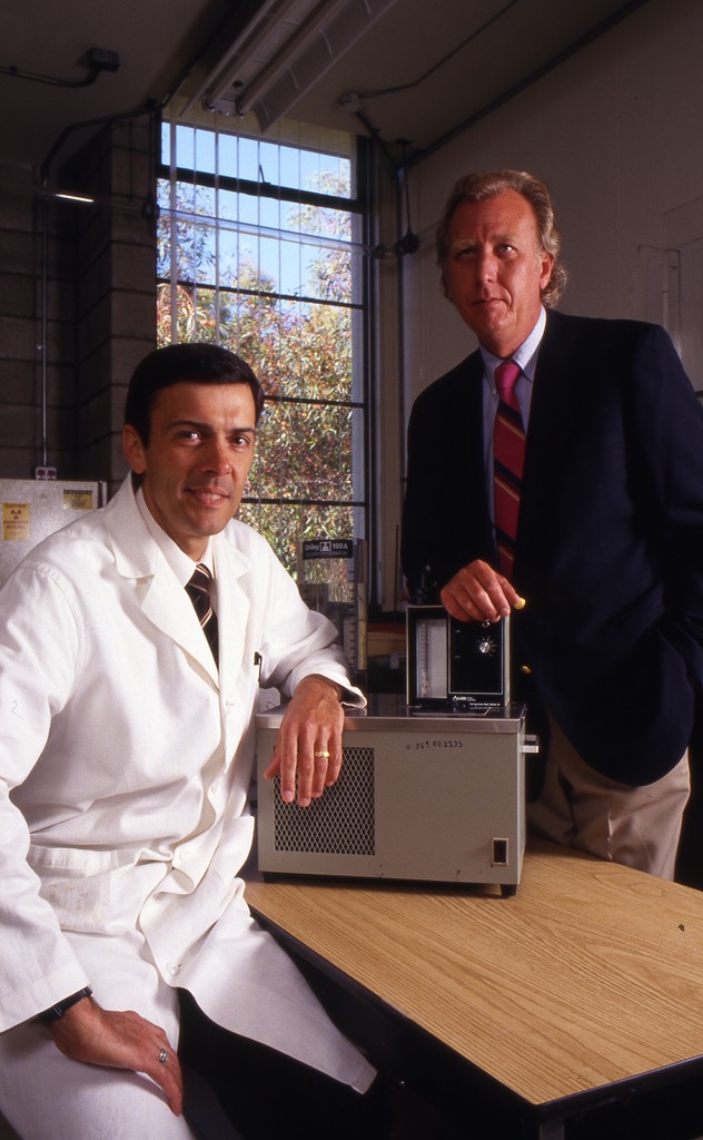 Dr. Ralph Purdy & Partner - Organ transport. — Calisphere