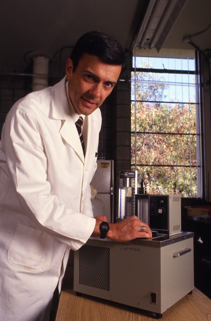 Dr. Ralph Purdy - Organ transport — Calisphere