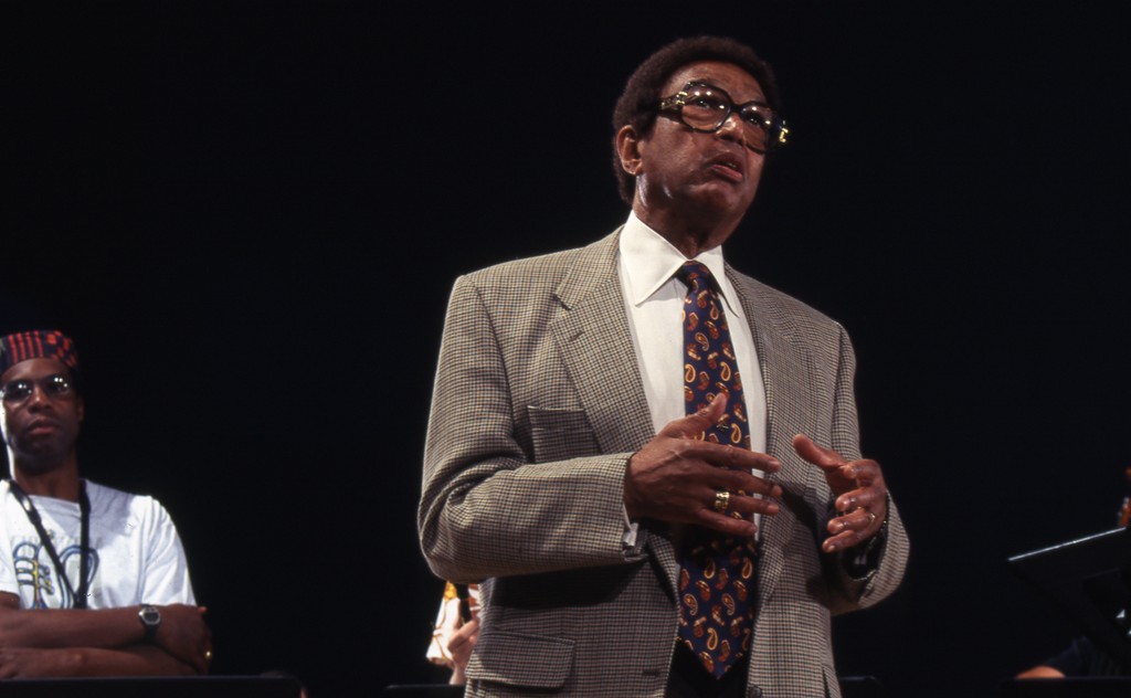 Dr. Bill Taylor with Students — Calisphere