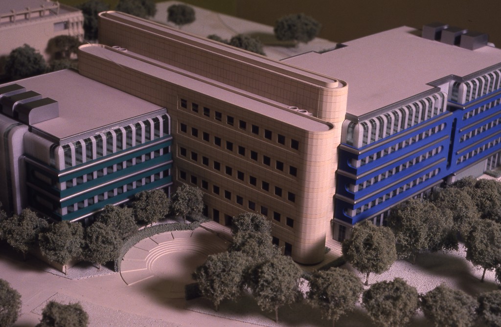 Architectural renderings and models for UCI campus buildings. Science ...