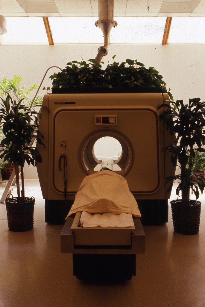Images for the 1987 Annual report. Brian imaging center, and MRI scan ...