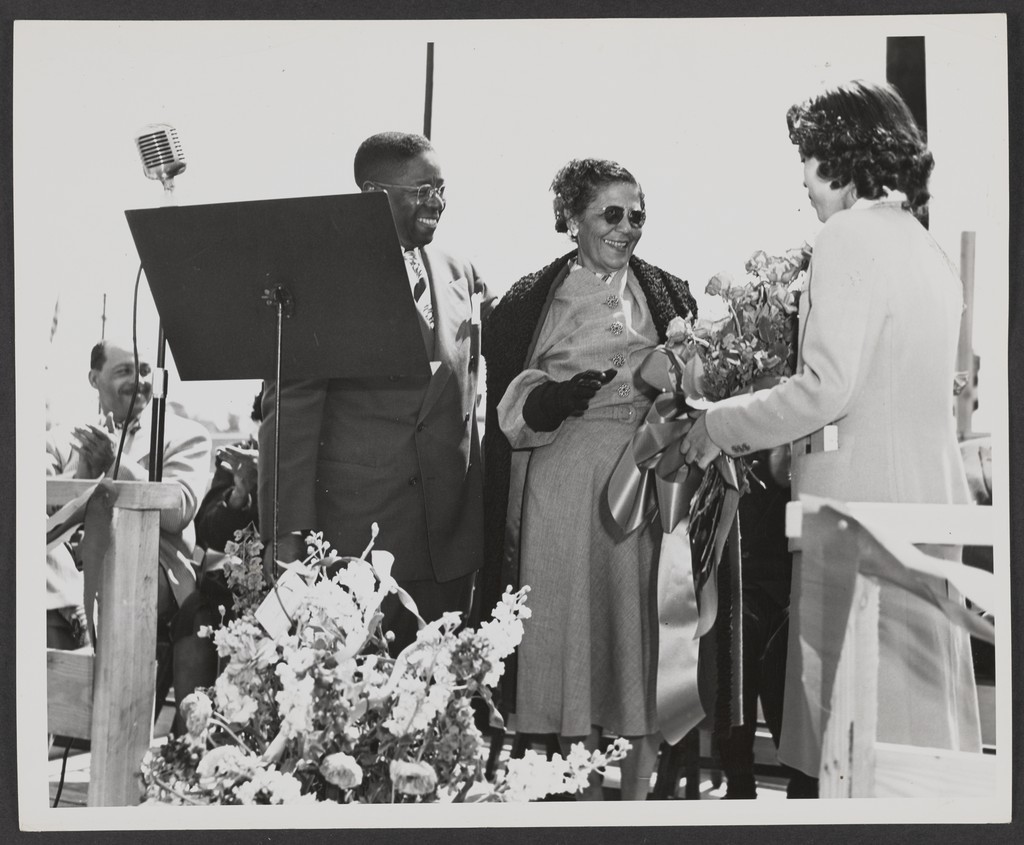 Bertha Nickerson, widow of Golden State Mutual founder William ...