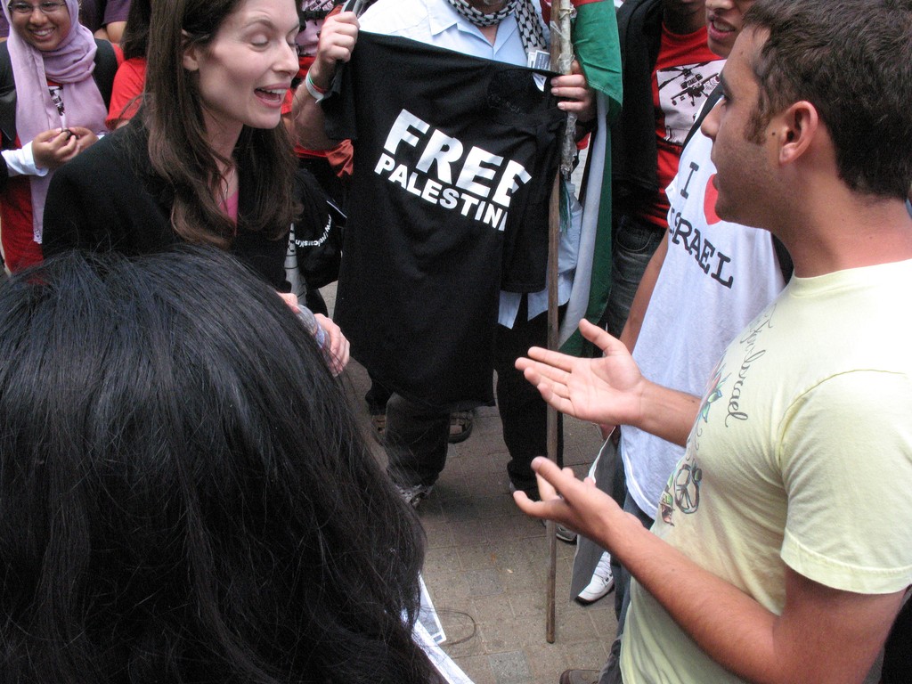 Anna Baltzer speaking with students and others on the Ring Mall ...