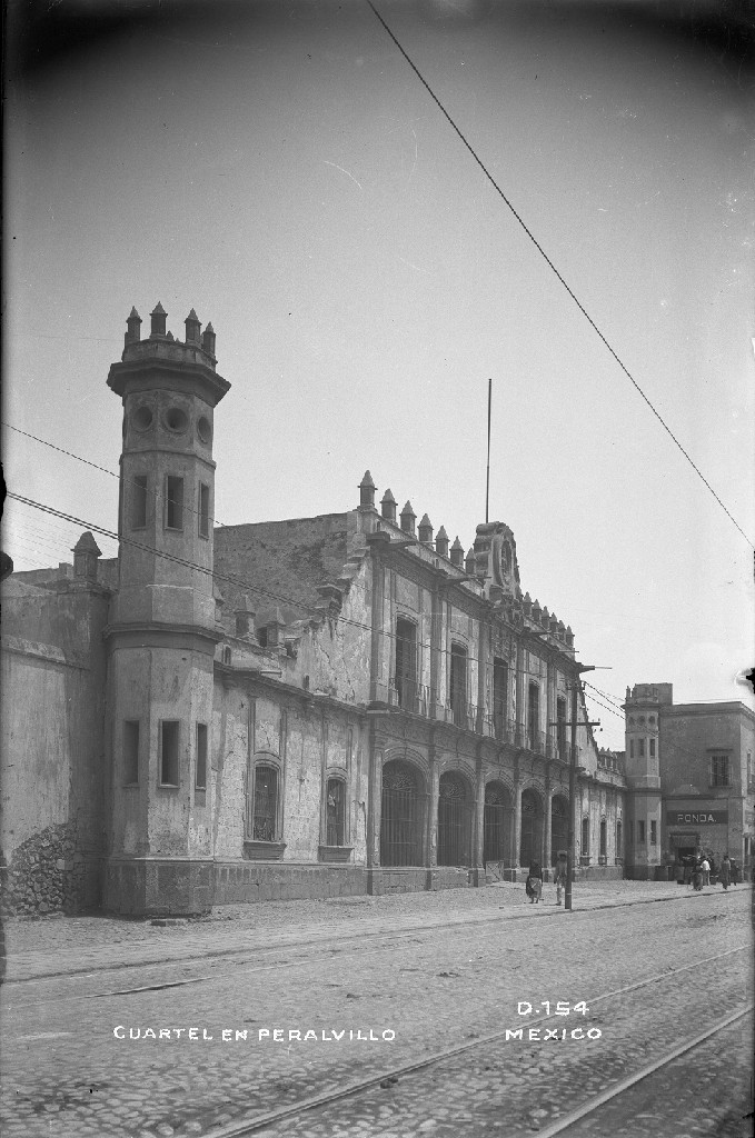 Cuartel en Peralvillo — Calisphere