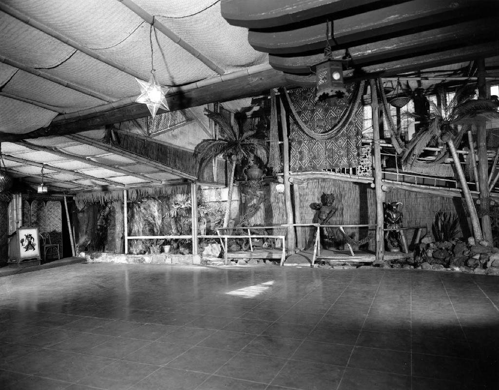 Lea Lea Room, Mission Inn — Calisphere